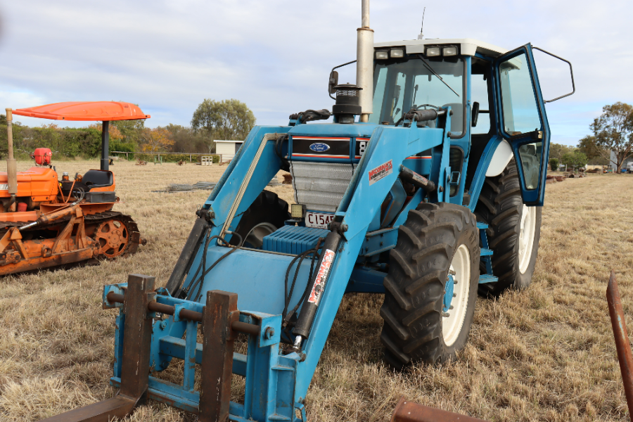 Lot 22 - 1993 Ford 8210 Series 3 MFWD | AuctionsPlus