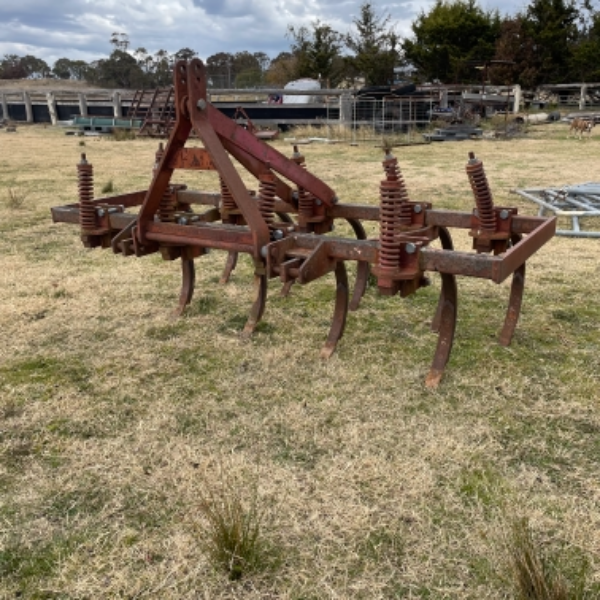 Lot 52 - Chisel Plough | AuctionsPlus