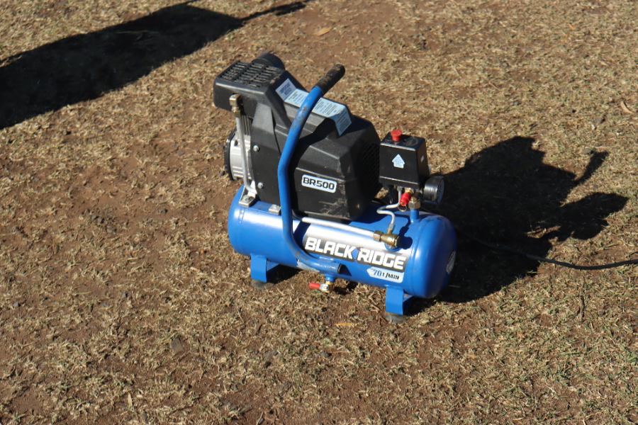 Lot 356 - Black Ridge 70LPMN BR500 Compressor | AuctionsPlus