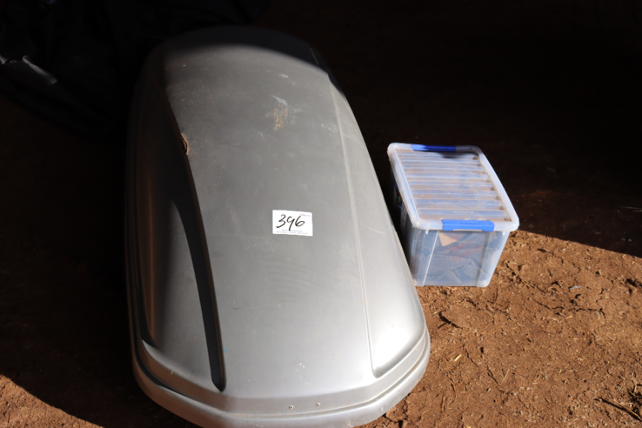 Lot 396 - Thule Pod | AuctionsPlus