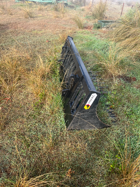 LOT 54 - Himac Rock Bucket | AuctionsPlus