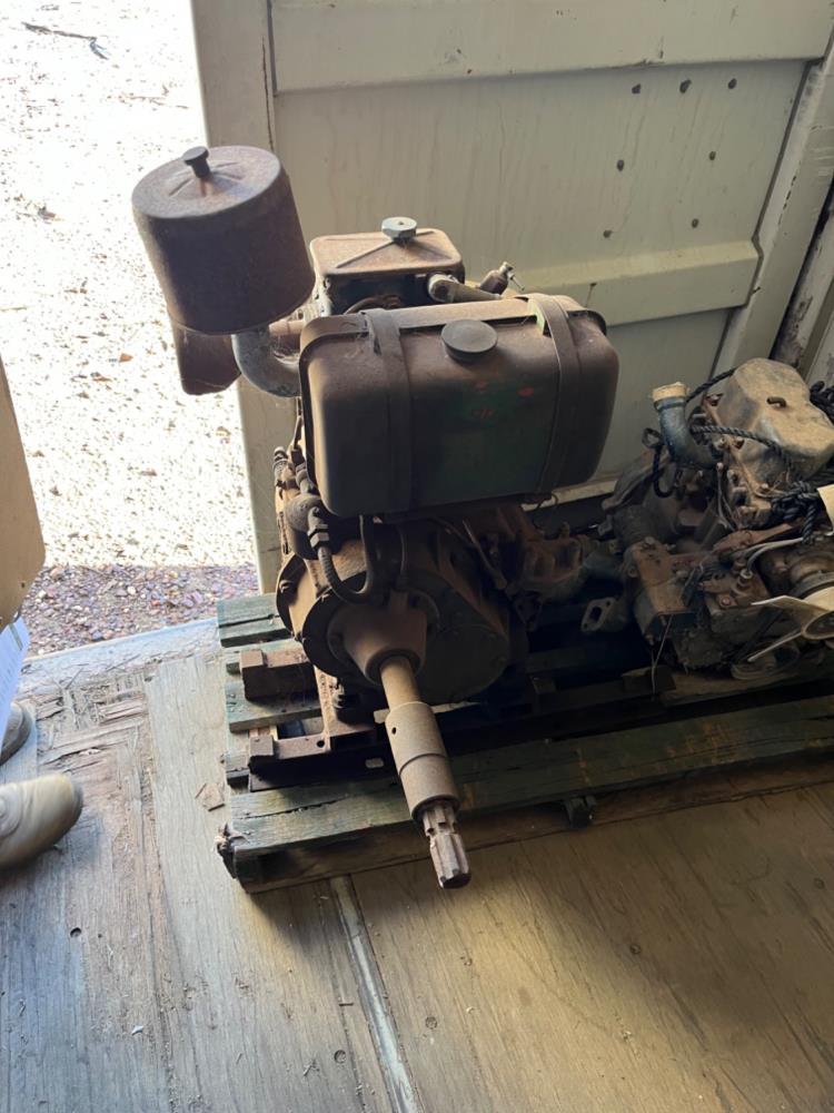 Lot 26 - Peter diesel engine | AuctionsPlus