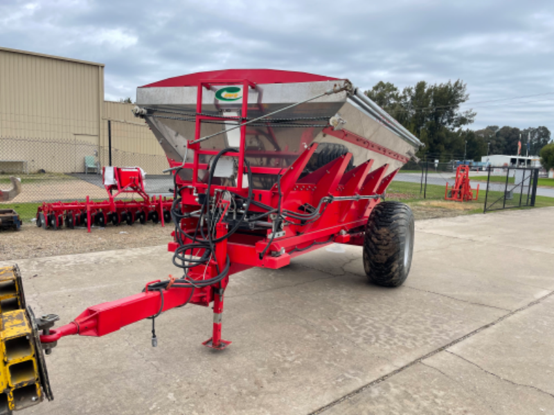 Lot 12 - BELT SPREADER | AuctionsPlus