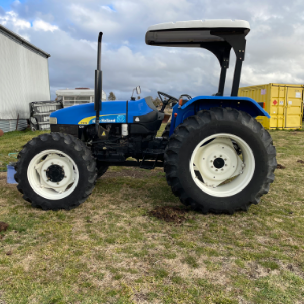 Lot 6 - New Holland TT75 | AuctionsPlus