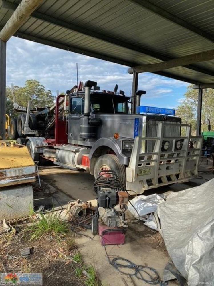 Lot 2 - 1989 Western Star Log Jinker Truck | AuctionsPlus