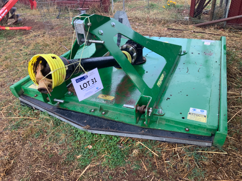 LOT 31 - Field Quip Slasher | AuctionsPlus