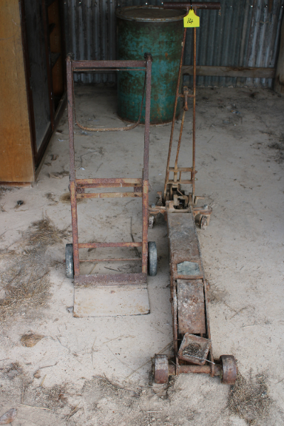 Lot 311 - Steel Bag Trolley and APAC Mechanical Garage Jack | AuctionsPlus