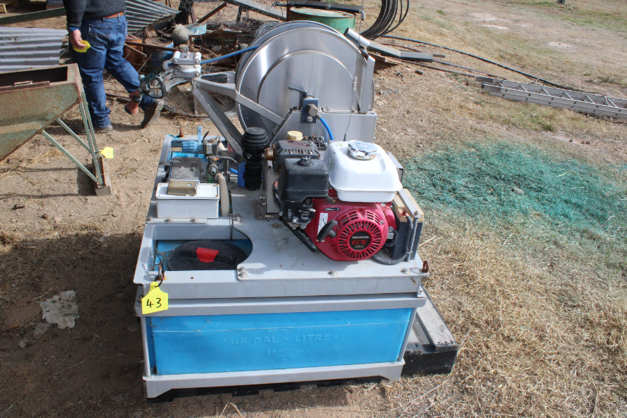 Lot 340 - Quick Spray 200L Single Reel Spray Unit with Remote, Honda ...