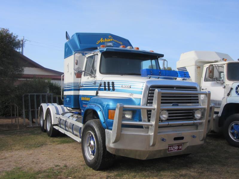 Lot 3 - Ford LTS9000 Prime Mover | AuctionsPlus