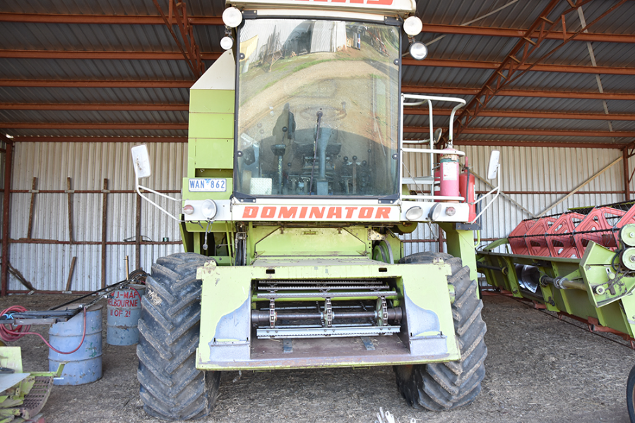 Lot 13 - Claas 68s Dominator Header | AuctionsPlus