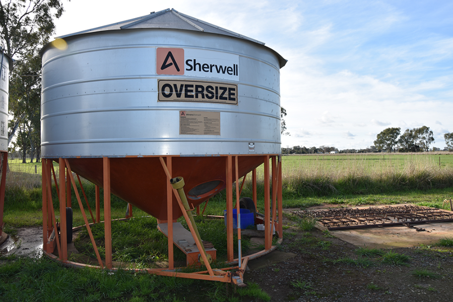 Lot 16 - Sherwell 32 Ton Field Bin | AuctionsPlus