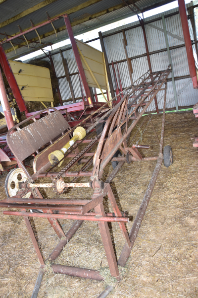 Lot 31 - Shed Elevator (Small Square) | AuctionsPlus