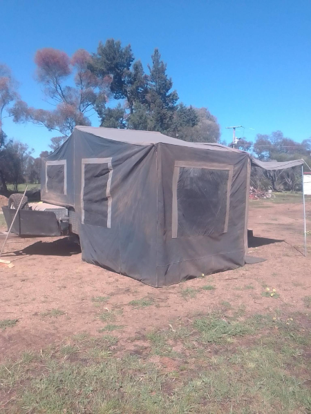 Lot 79 - True Blue Camper | AuctionsPlus