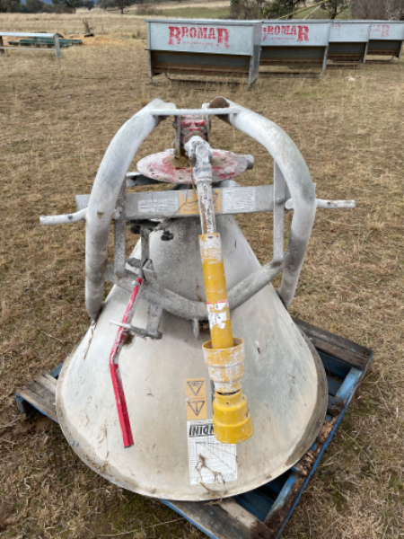 Lot 6 - Rondini super spreader | AuctionsPlus