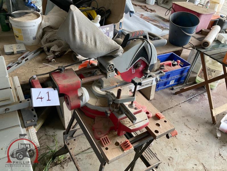 Lot 41 - Workzone drop saw | AuctionsPlus