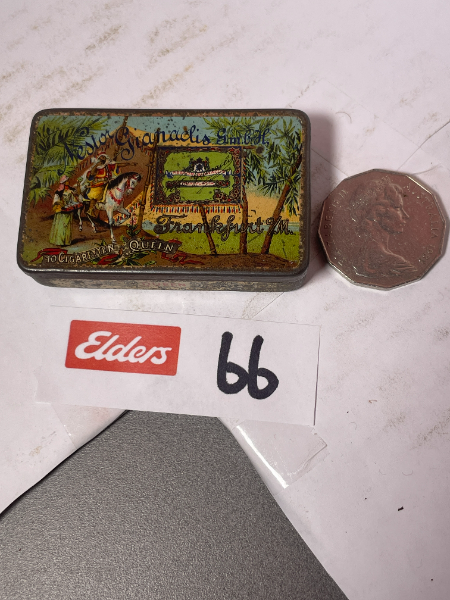 Lot 66 - Queen Cigarettes 10pk Tin. | AuctionsPlus