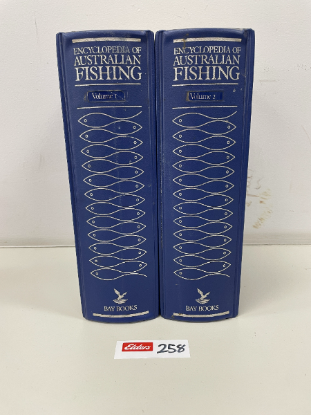 Lot 258 - 2x Encyclopedia Of Australian Fishing Books. | AuctionsPlus