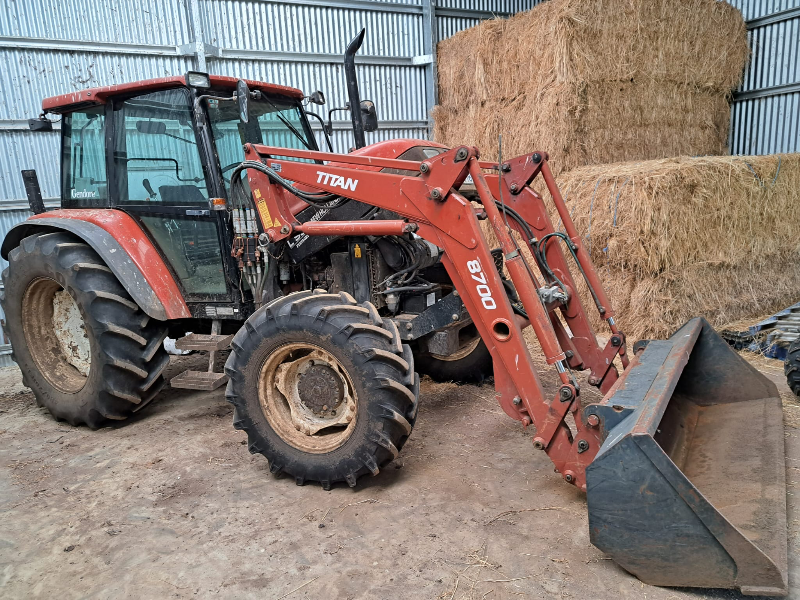 Lot 15 - 'NEW HOLLAND' L95 TRACTOR | AuctionsPlus