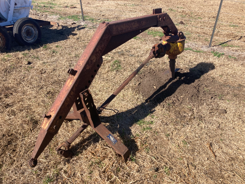 Lot 108 - 'MOORHOUSE-GYRO' POST HOLE DIGGER | AuctionsPlus