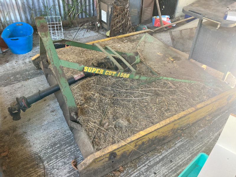 Lot 56 - 'SUPERCUT' 5 FOOT SLASHER | AuctionsPlus