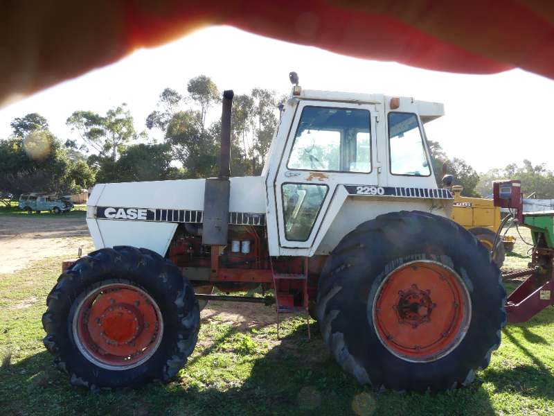 Lot 11 - Case 2290 Tractor, 4WD | AuctionsPlus