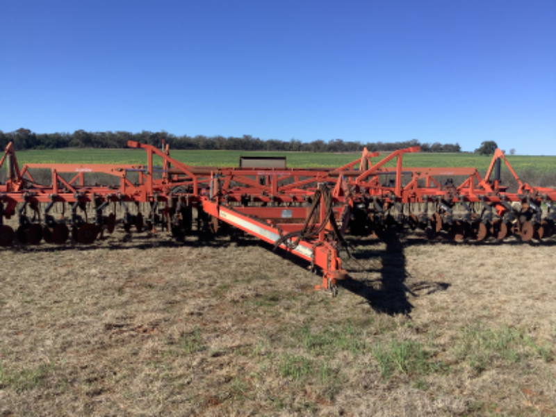 Lot 139 - Bagshaw Scari-Bar 46 foot | AuctionsPlus
