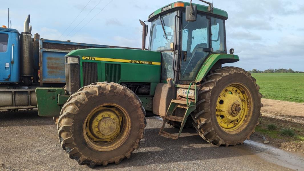 Lot 15 - John Deere 7710 Tractor | AuctionsPlus