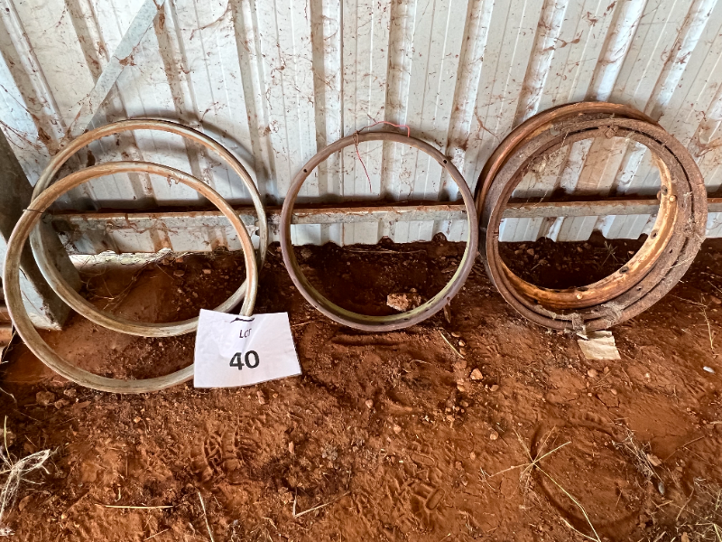 Lot 40 - Antique Rims | AuctionsPlus