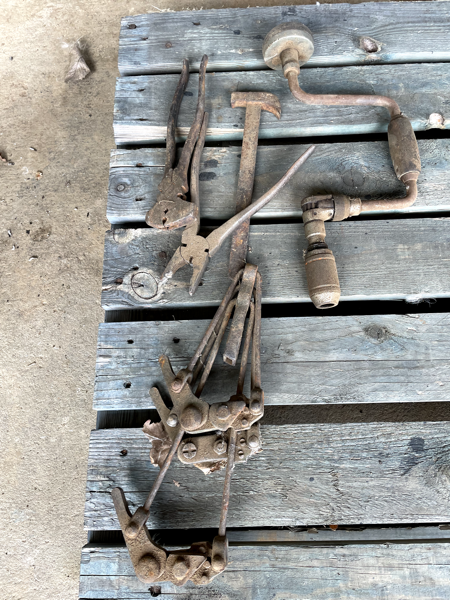 Lot 47 - Antique Tools | AuctionsPlus