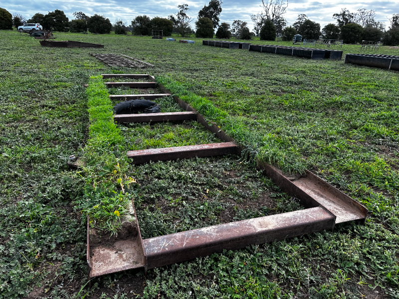 Lot 51 - Heavy Duty Smudger Bar | AuctionsPlus