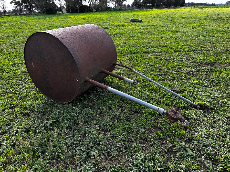 Lot 78 - Steel Bowser | AuctionsPlus