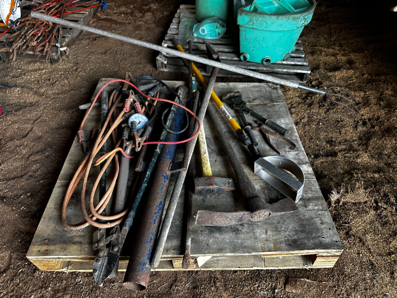 Lot 115 - Pallet Sundry Hand Tools | AuctionsPlus