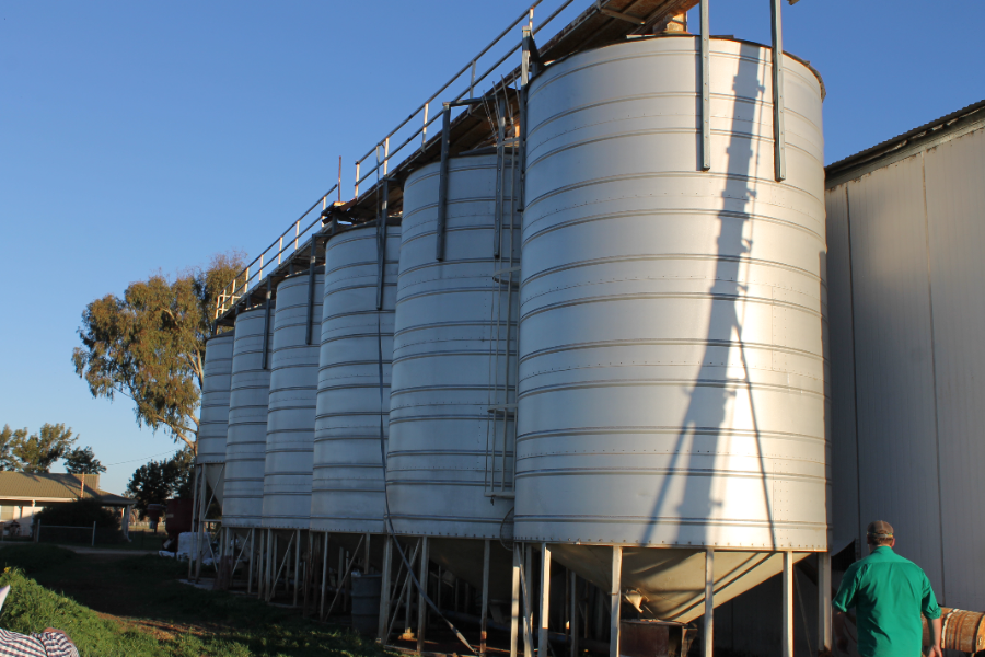 Lot 11 - Silo Complex | AuctionsPlus