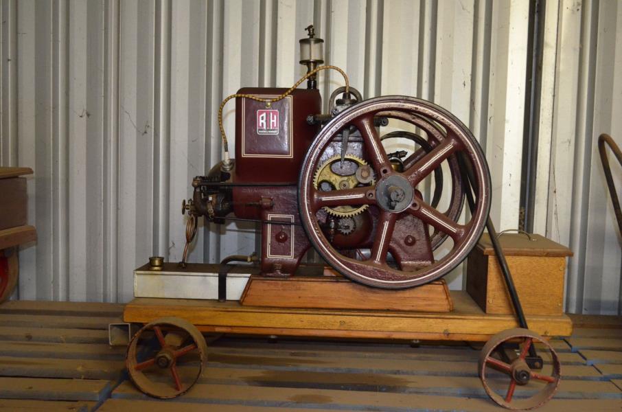 Lot 185 - 2hp Ruston & Hornsby Stationary Engine | AuctionsPlus