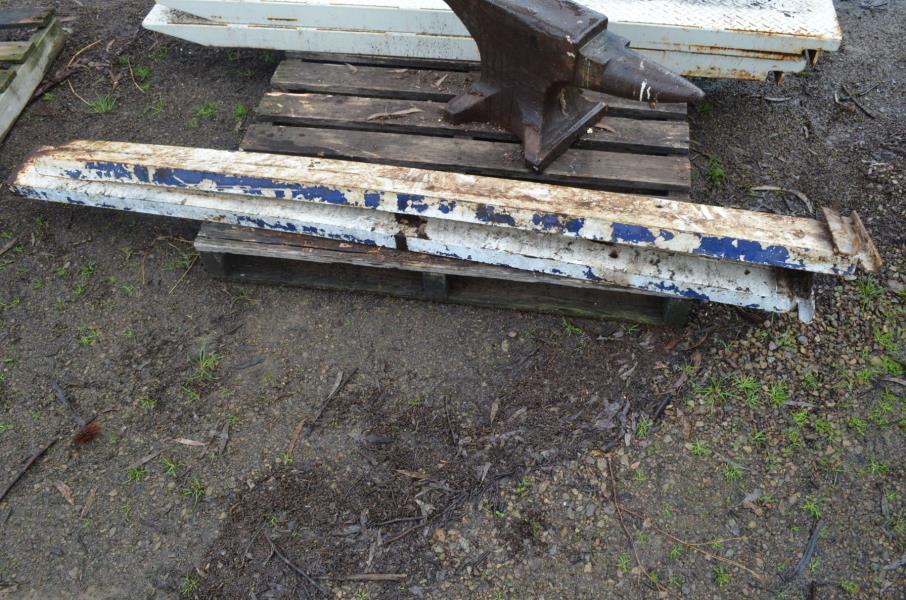 Lot 37 - Stationary Engine Ramps | AuctionsPlus