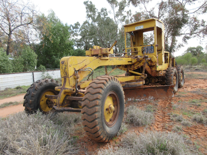 Lot 7 - Caterpillar 12E Grader | AuctionsPlus
