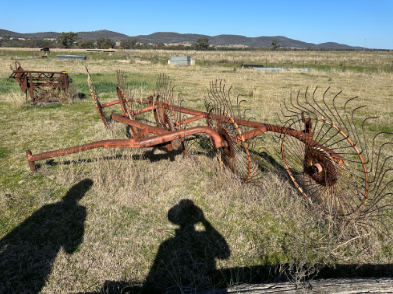 Lot 102 - Towable Hay Rake | AuctionsPlus