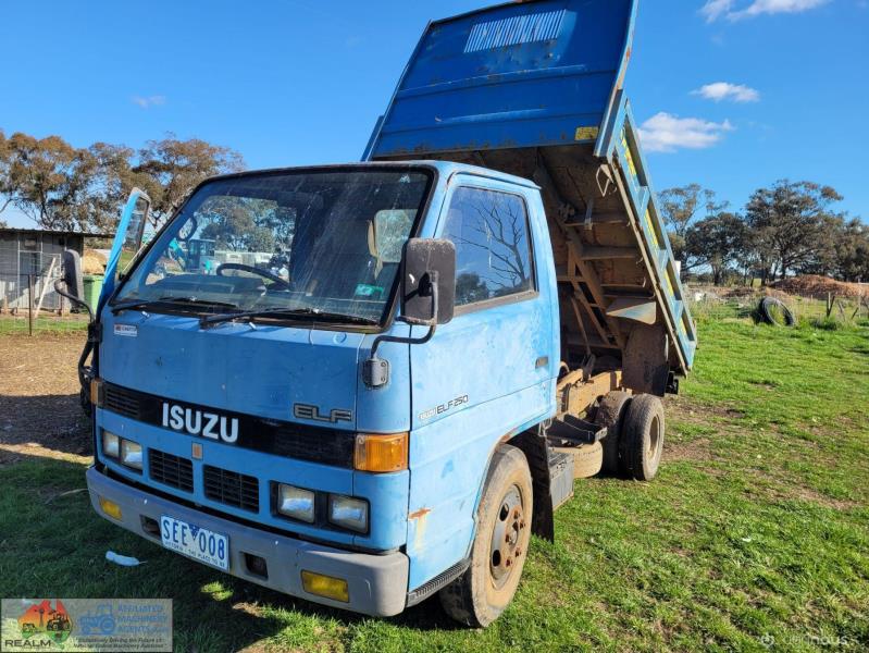 Lot 30 - 1987 Isuzu Elf 250 Tip Truck | AuctionsPlus