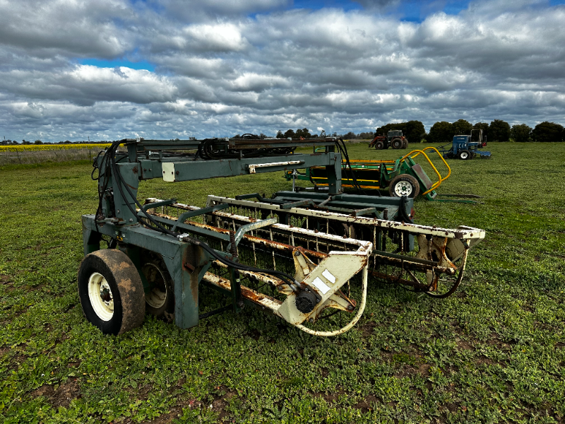 Lot 15 - Allen Hay Rake | AuctionsPlus