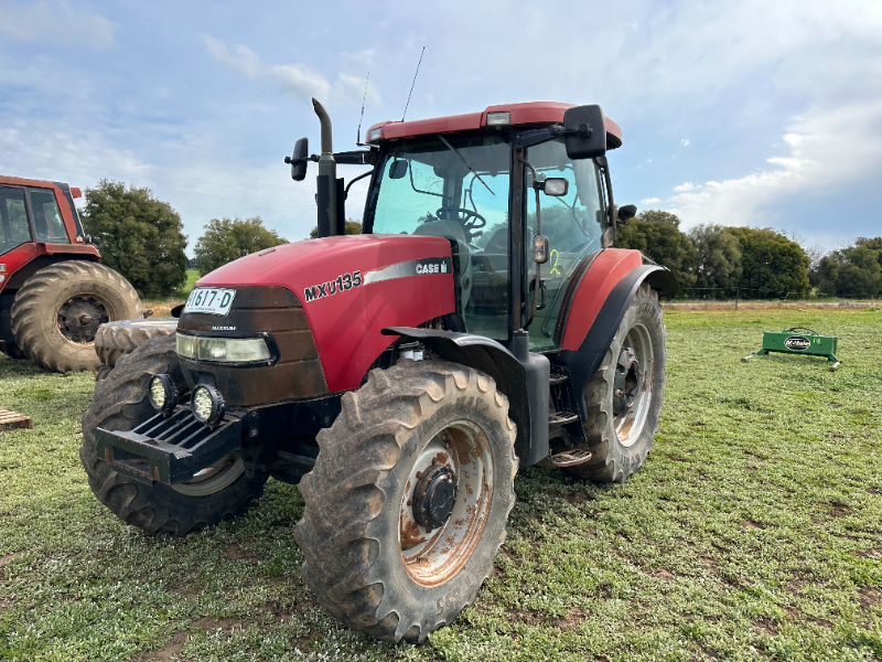 Lot 2 - Case MXU135 Maxxum | AuctionsPlus