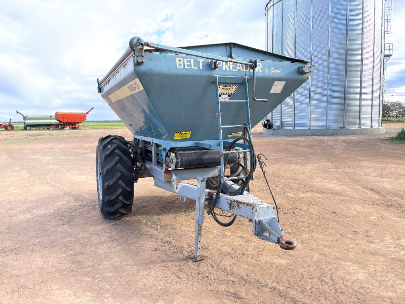 Lot 18 - Gyral 5 tonne belt spreader | AuctionsPlus
