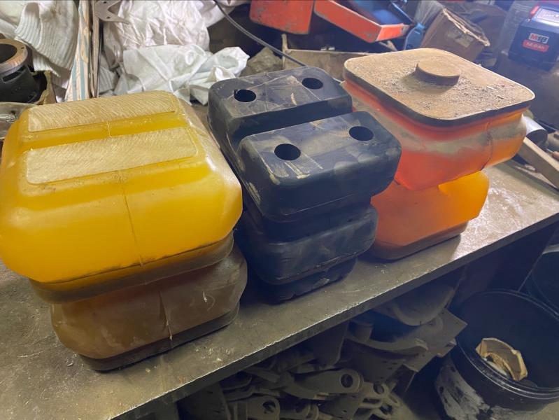 Lot 164 - Mack Elephant Feet | AuctionsPlus