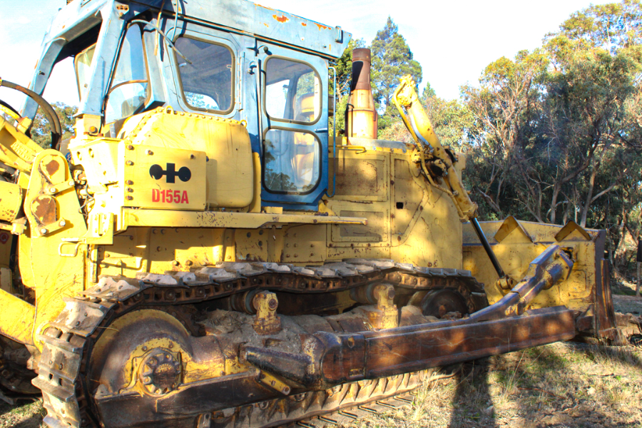 Lot 1 - Komatsu D155A Dozer. | AuctionsPlus