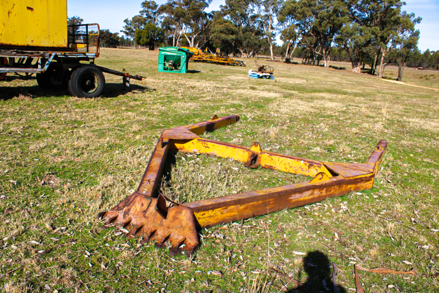 Lot 6 - Tree/Shrub Pusher | AuctionsPlus