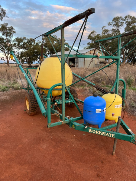 Lot 27 - Jetstream Boom Spray | AuctionsPlus