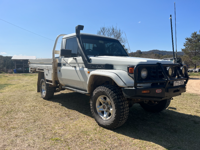 Lot 30 - Toyota Landcruiser HDJ79 | AuctionsPlus