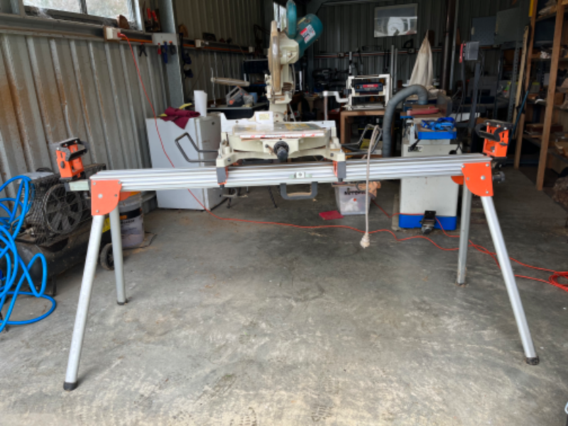 Lot 90 - Makita LS1013 Compound mitre saw | AuctionsPlus