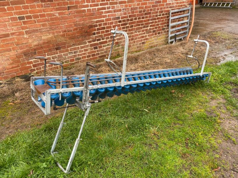 Lot 9 - Te Pari Lamb Docking & Tailing Chute | AuctionsPlus