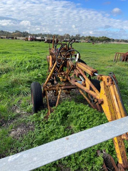 Lot 28 - Cranvel Backhoe | AuctionsPlus