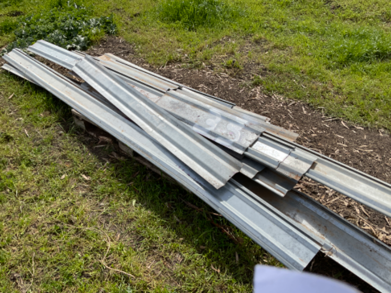 Lot 177 - 30 Lengths W-Strap | AuctionsPlus